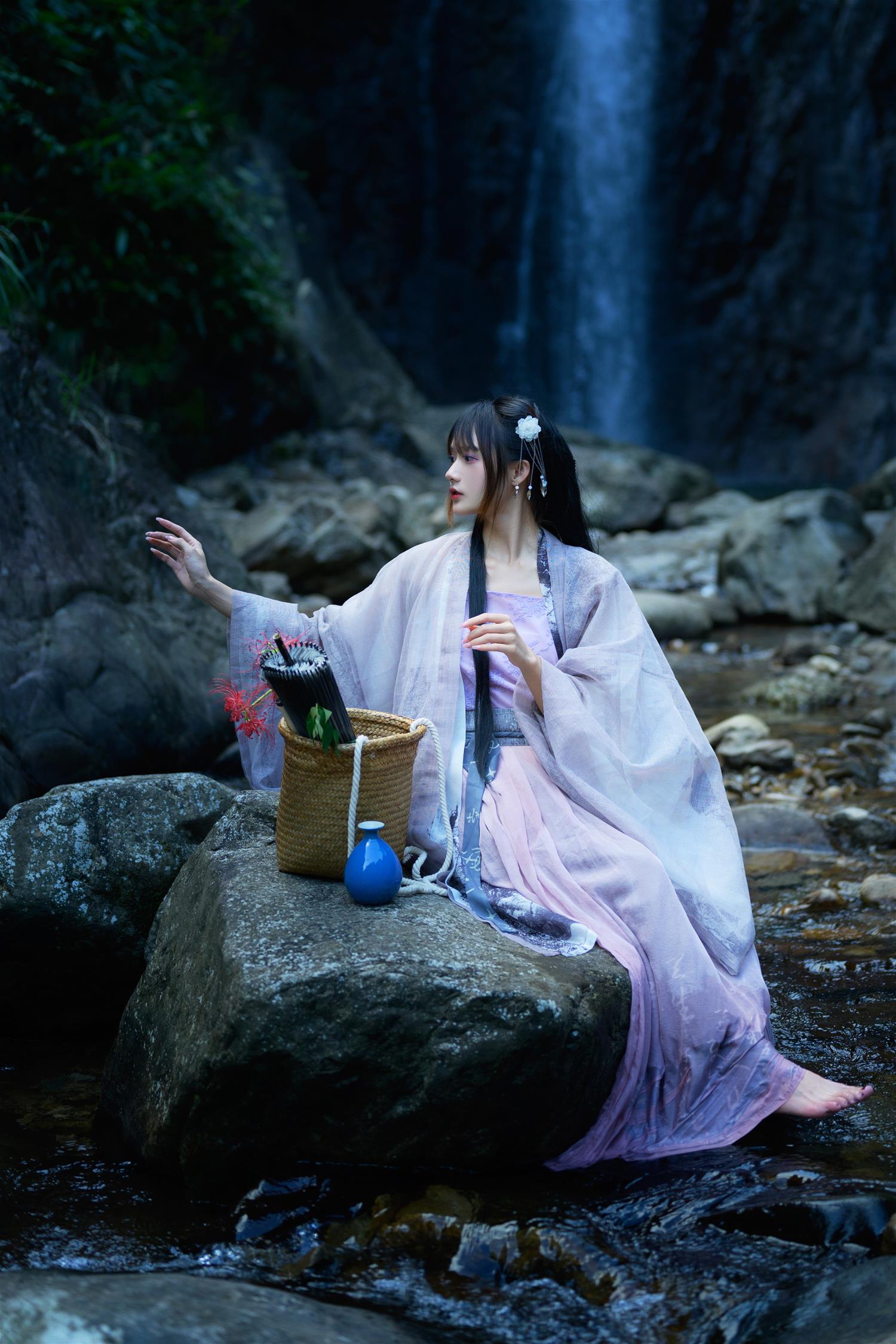 兔子zzz 寻蝶梦 [35P-393MB] – 热力图