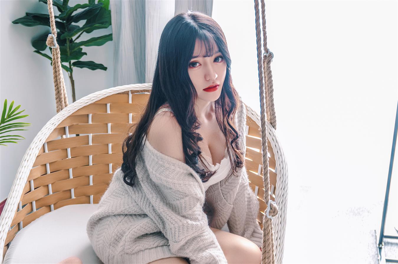 Kettoe 心动之时 [12P-118MB] – 热力图