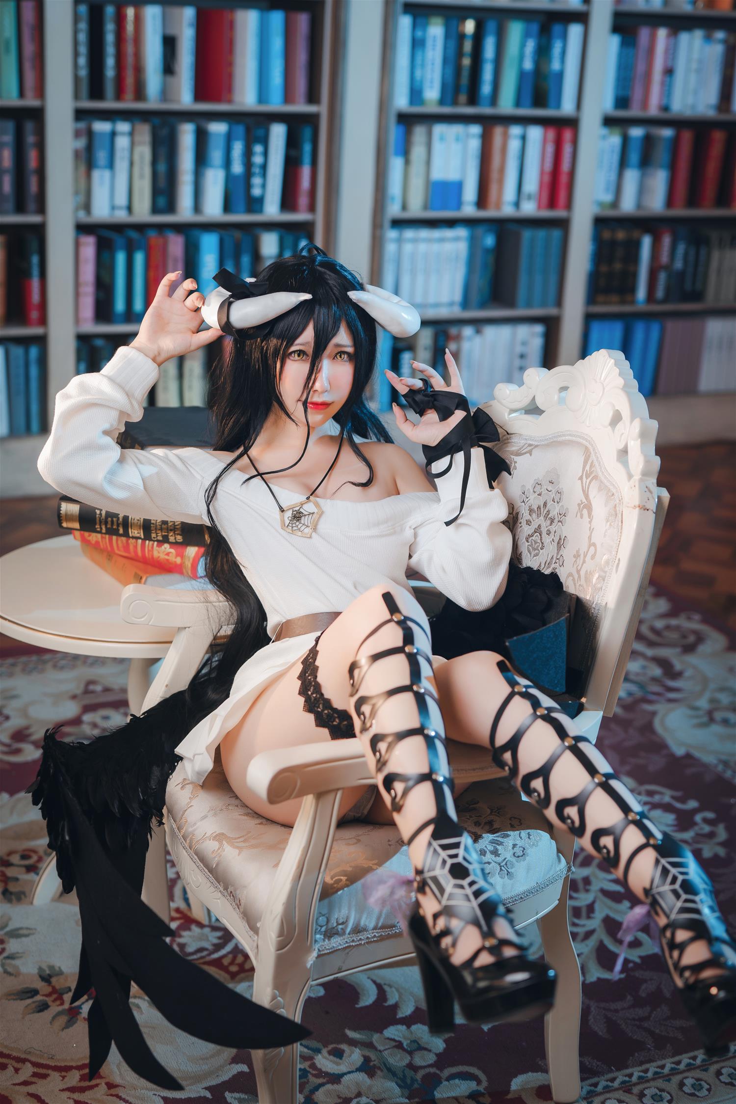 芋圆侑子 雅儿贝德私服 [20P2V-277MB] – 热力图