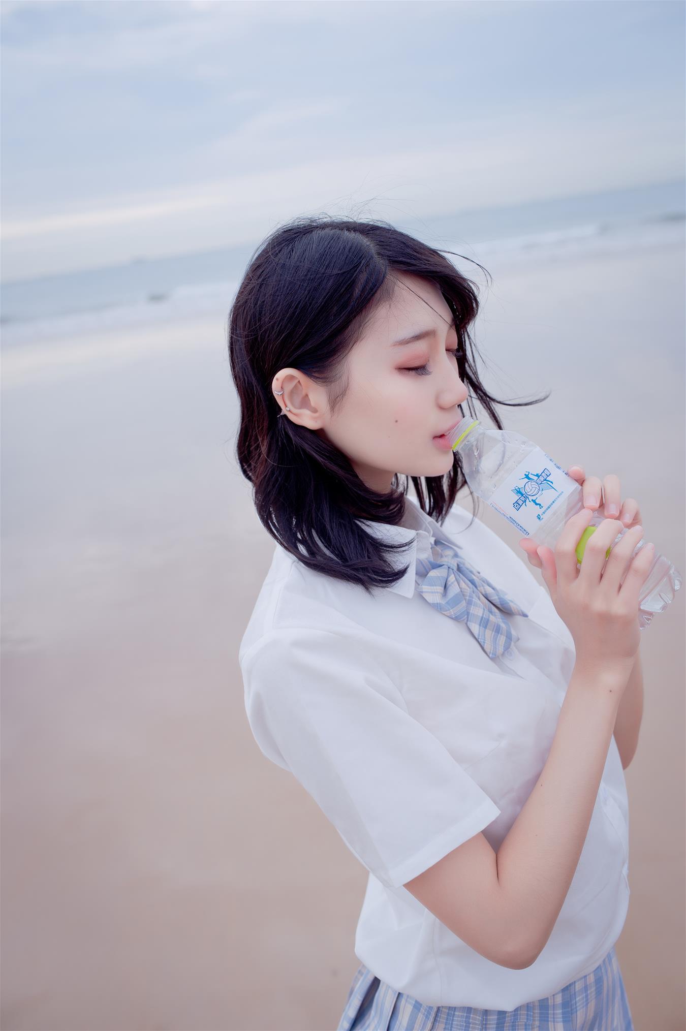 周叽是可爱兔兔 海边jk [35P-252MB] – 热力图