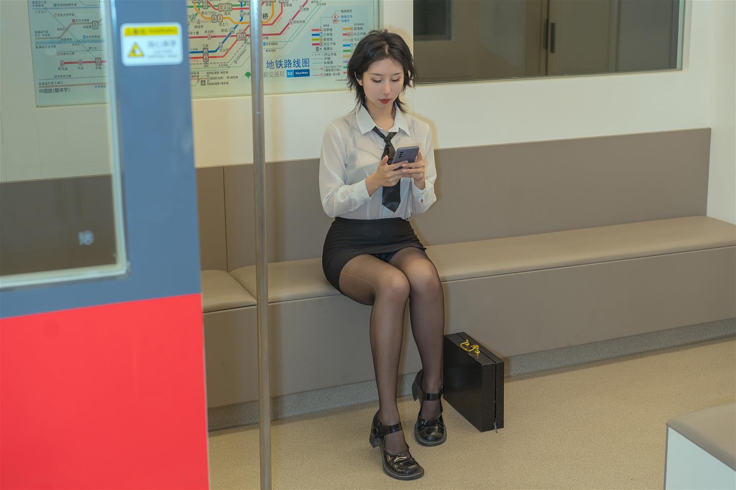 秋和柯基 &奶桃 电车 [80P1V-1.74GB] – 热力图