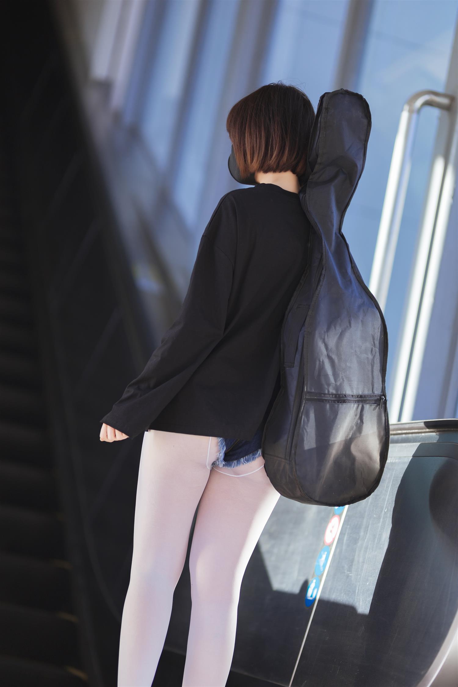 洛桑w伊梓 升玖老师 地铁吉他 [26P-276MB] – 热力图