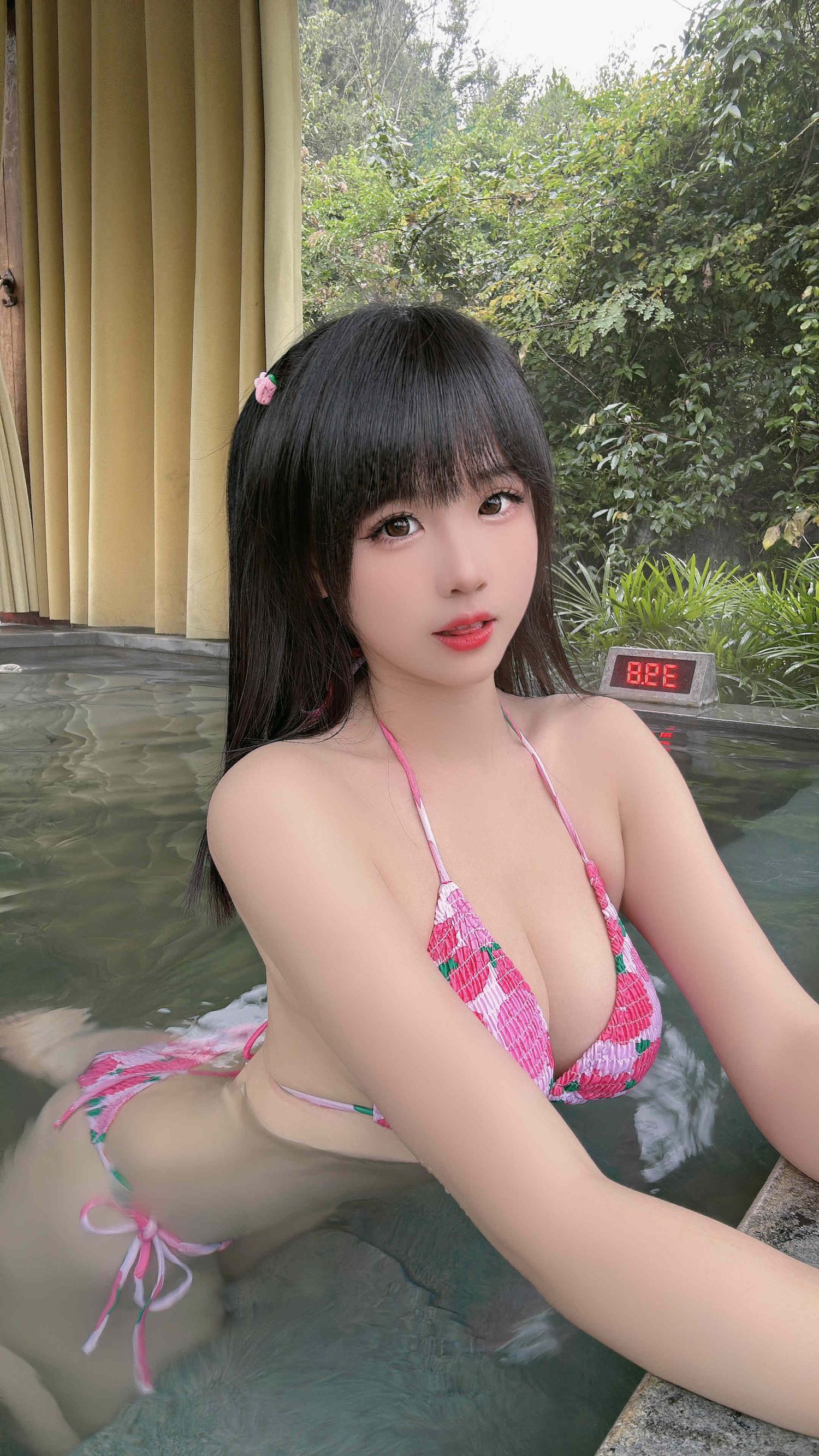 miko酱ww 冬日温泉2 [24P-595MB] – 热力图