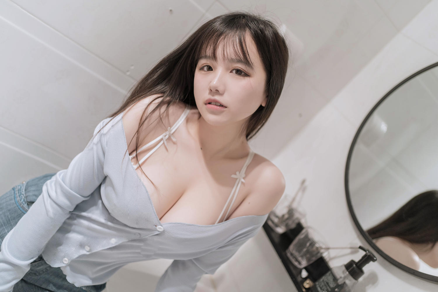 阿半今天很开心 住在隔壁的太太 [37P-359MB] – 热力图