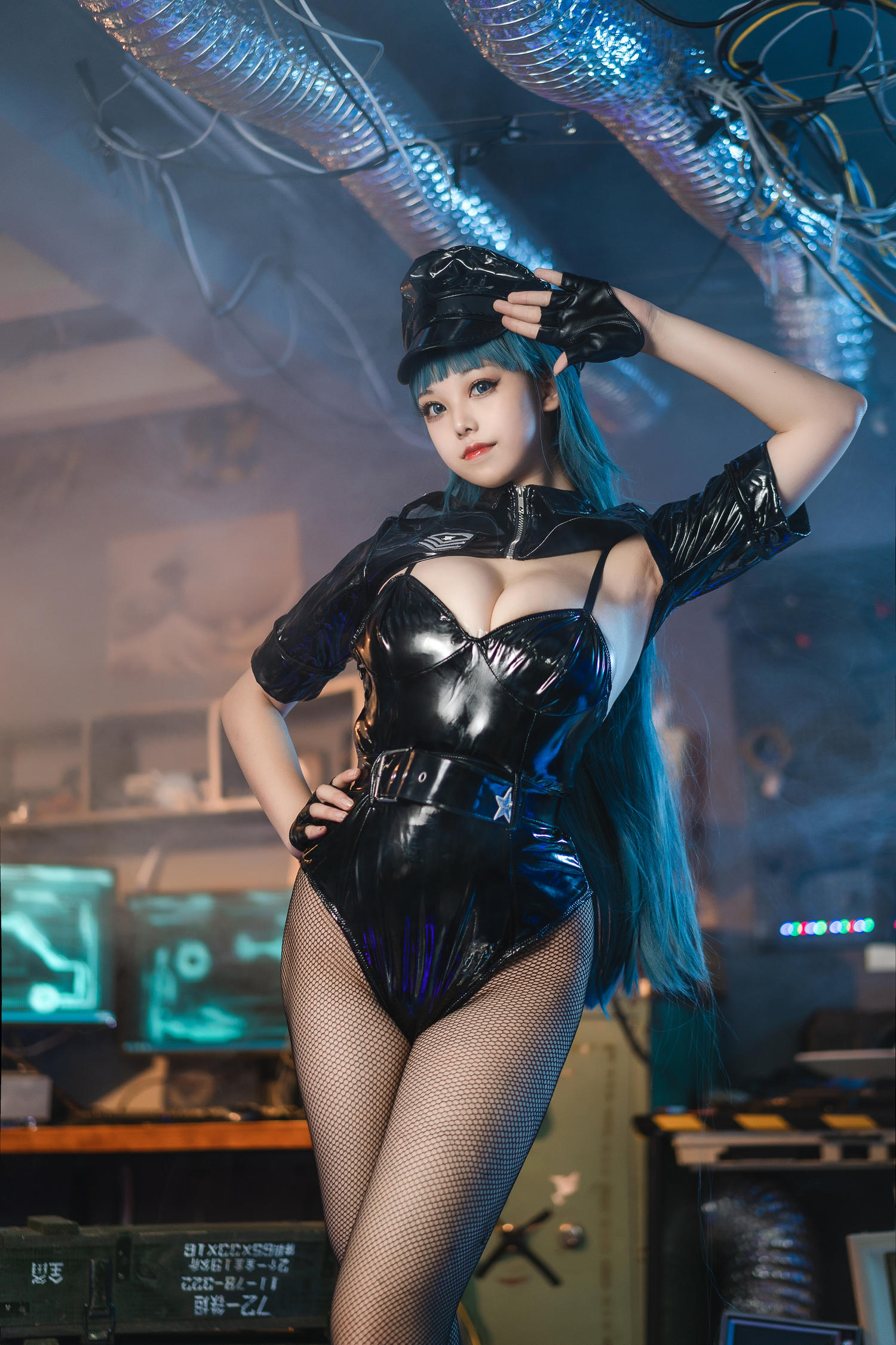 蜜汁猫裘 胶衣女警 [51P-487MB] – 热力图