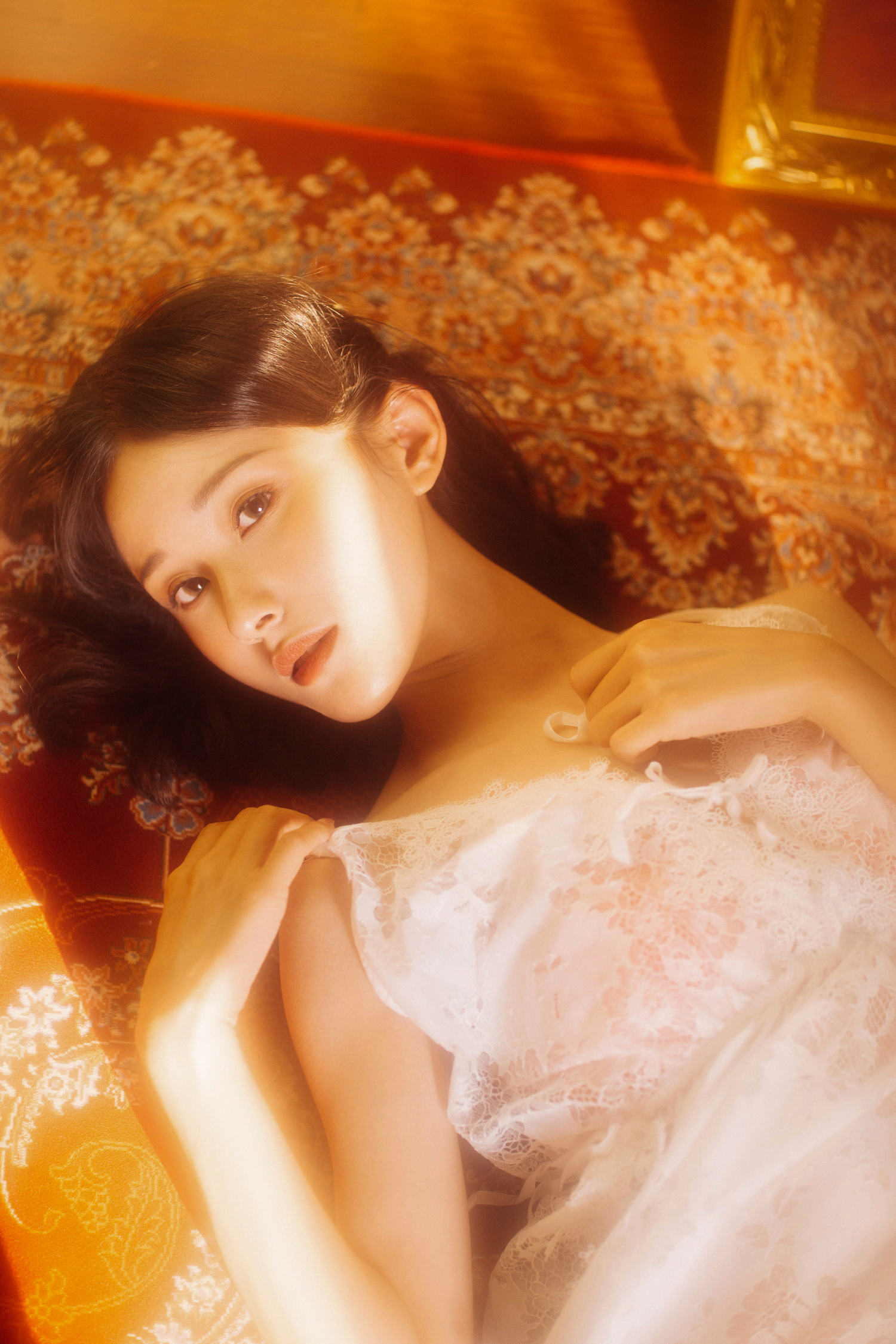 AAAyu阿玉 – 白色透光连衣裙 [25P] – 热力图